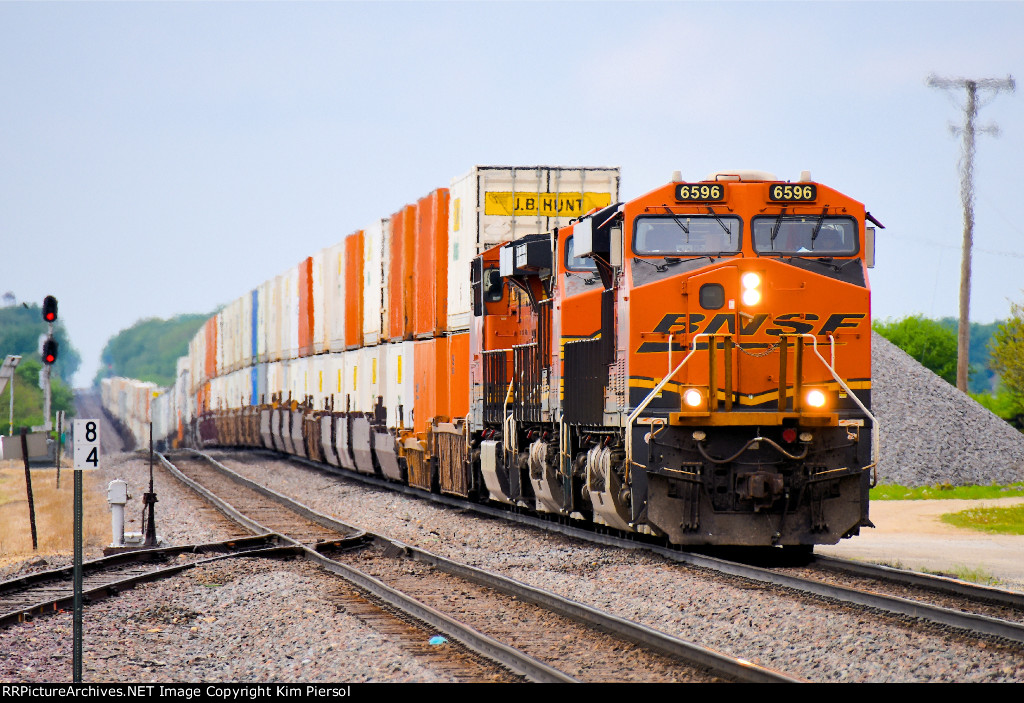 BNSF 6596